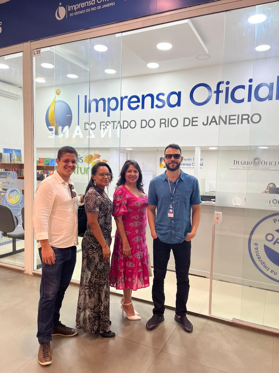 DIO/ES - Equipe do DIO/ES realiza visita técnica à Imprensa Oficial do ...